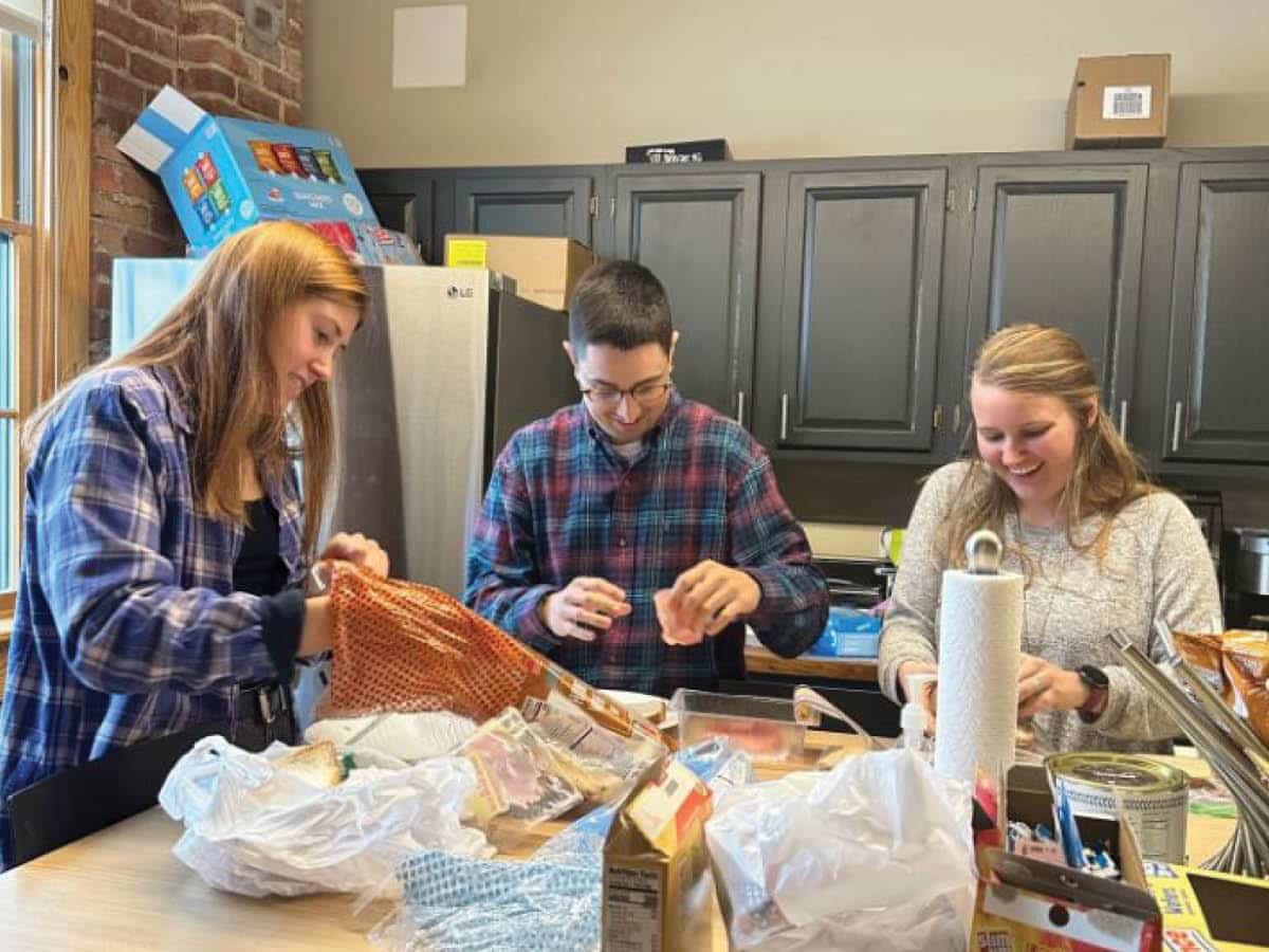 Winston-Salem Office Provides Lunch Bags for Homeless Shelter